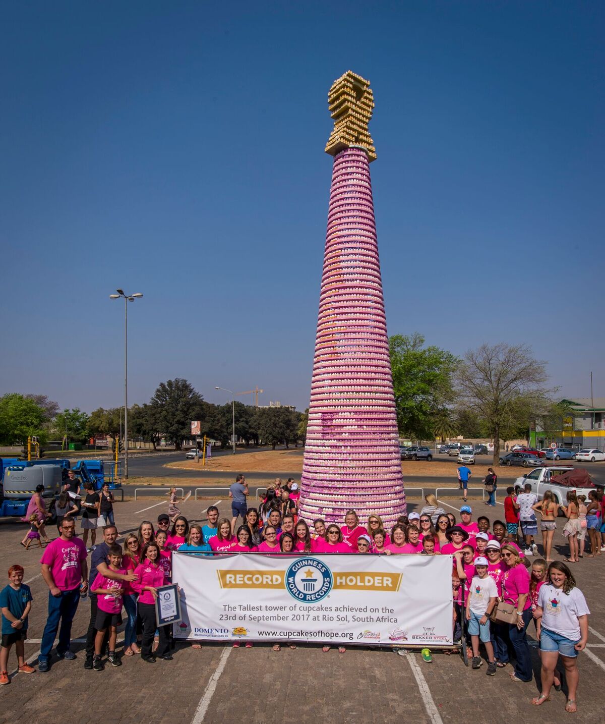 Tallest Tower Of Cupcakes Breaks The Guinness World Record Sedibeng Ster Tallest Tower Of Cupcakes Breaks The Guinness World Record Sedibeng Ster